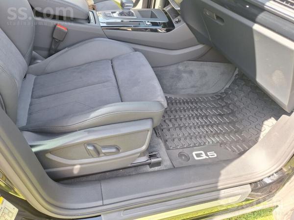 Melns Audi Q5 2023 Rīga, ar dzinēja tilpumu 2.00 L un nobraukumu 71 tūkst. km par 35900 €, foto 10 vietnē AUTOMOTO.COM.LV