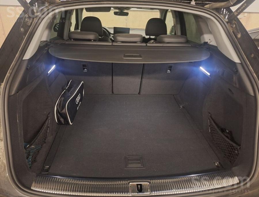 Black Audi Q5 2023 in Riga, with an engine capacity of 2.00 L and mileage of 71 thousand km for 35900 €, photo 22 on AUTOMOTO.COM.LV