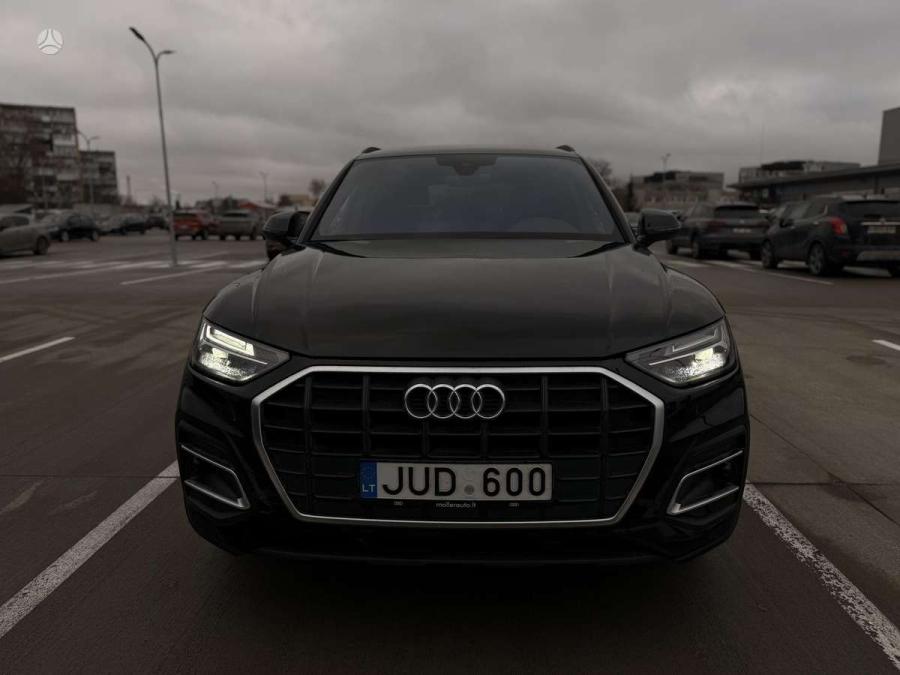 Black Audi Q5 2024 in Vilnius, with an engine capacity of 1.97 L and mileage of 18 thousand km for 38500 €, photo 1 on AUTOMOTO.COM.LV