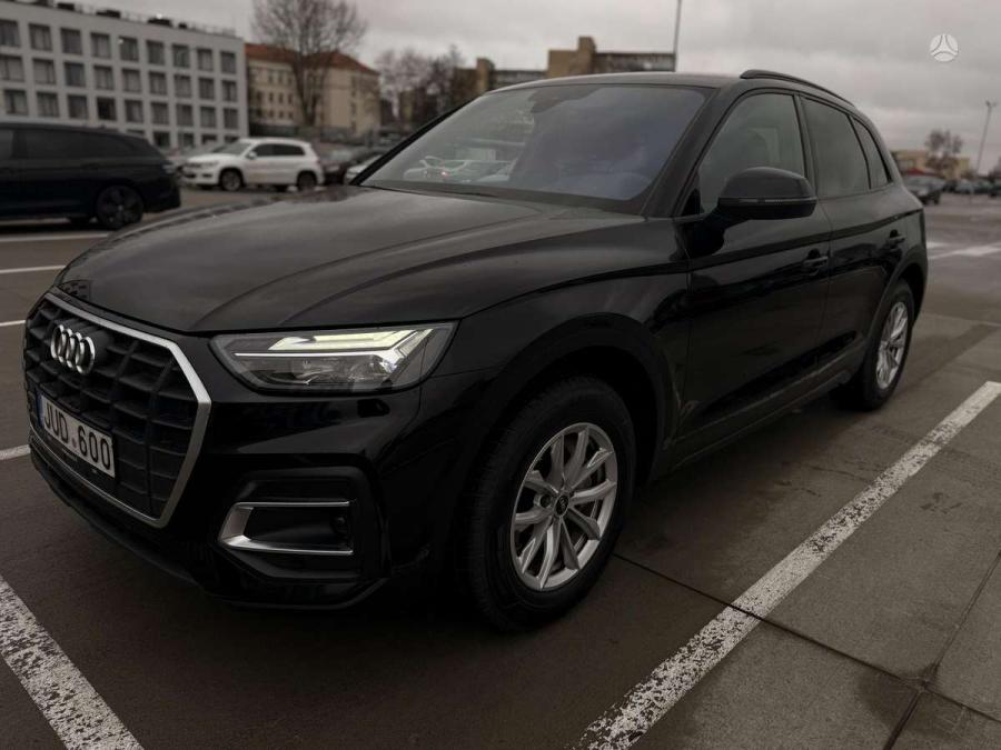 Black Audi Q5 2024 in Vilnius, with an engine capacity of 1.97 L and mileage of 18 thousand km for 38500 €, photo 2 on AUTOMOTO.COM.LV