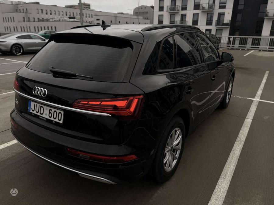Black Audi Q5 2024 in Vilnius, with an engine capacity of 1.97 L and mileage of 18 thousand km for 38500 €, photo 6 on AUTOMOTO.COM.LV
