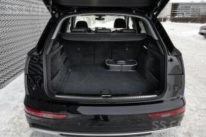 Melns Audi Q5 2024 Rīga, ar dzinēja tilpumu 2.00 L un nobraukumu 3 tūkst. km par 38350 €, foto 27 vietnē AUTOMOTO.COM.LV