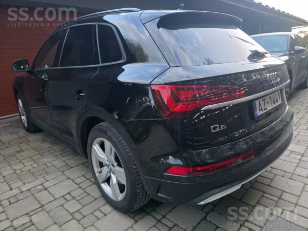Black Audi Q5 2024 in Riga, with an engine capacity of 2.00 L and mileage of 6 thousand km for 37500 €, photo 6 on AUTOMOTO.COM.LV