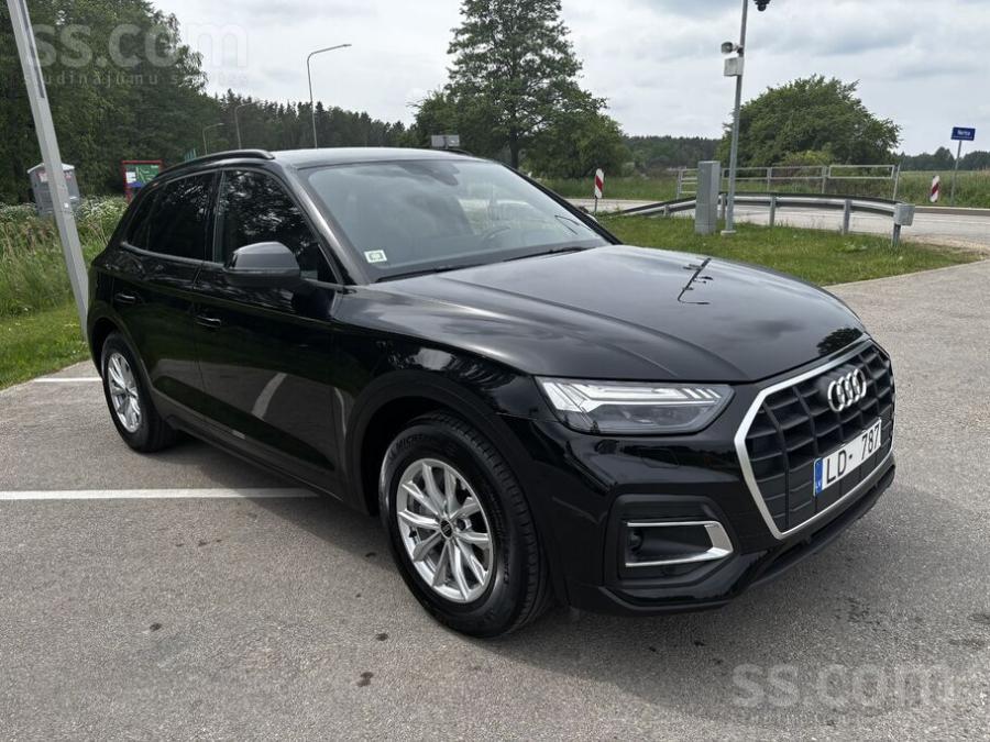 Melns Audi Q5 2024 Rīga, ar dzinēja tilpumu 2.00 L un nobraukumu 43 tūkst. km par 35500 €, foto 3 vietnē AUTOMOTO.COM.LV