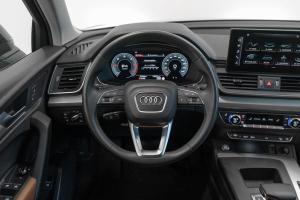Melns Audi Q5 2024 Viļņa, ar dzinēja tilpumu 2.00 L un nobraukumu 31 tūkst. km par 31300 €, foto 14 vietnē AUTOMOTO.COM.LV