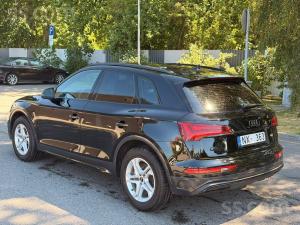 Black Audi Q5 2024 in Riga, with an engine capacity of 2.00 L and mileage of 16 thousand km for 39900 €, photo 9 on AUTOMOTO.COM.LV