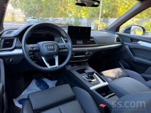 Black Audi Q5 2024 in Riga, with an engine capacity of 2.00 L and mileage of 16 thousand km for 39900 €, photo 11 on AUTOMOTO.COM.LV