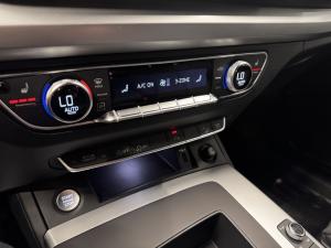 Melns Audi Q5 2024 Rīga, ar dzinēja tilpumu 2.00 L un nobraukumu 16 tūkst. km par 39990 €, foto 10 vietnē AUTOMOTO.COM.LV