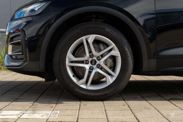 Black Audi Q5 2024 in Vilnius, with an engine capacity of 2.00 L and mileage of 23 thousand km for 34000 €, photo 3 on AUTOMOTO.COM.LV
