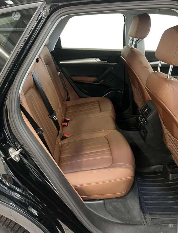 Black Audi Q5 2024 in Kaunas, with an engine capacity of 1.97 L and mileage of 54 thousand km for 35900 €, photo 9 on AUTOMOTO.COM.LV