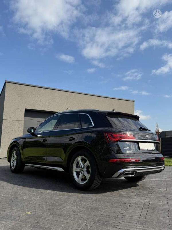 Melns Audi Q5 2024 Palanga, ar dzinēja tilpumu 1.97 L un nobraukumu 30 tūkst. km par 39000 €, foto 5 vietnē AUTOMOTO.COM.LV
