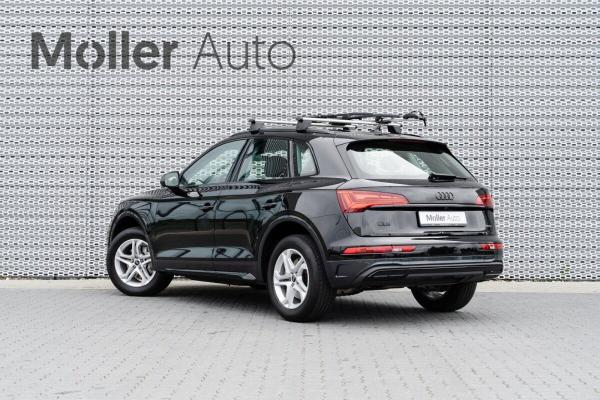 Black Audi Q5 2024 in Marupe, with an engine capacity of 2.00 L and mileage of 19 thousand km for 43900 €, photo 3 on AUTOMOTO.COM.LV