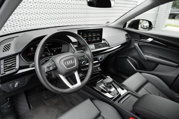 Black Audi Q5 2024 in Marupe, with an engine capacity of 2.00 L and mileage of 19 thousand km for 43900 €, photo 10 on AUTOMOTO.COM.LV