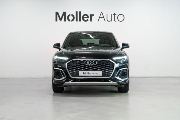 Black Audi Q5 2024 in Vilnius, with an engine capacity of 2.00 L and mileage of 105 thousand km for 35900 €, photo 5 on AUTOMOTO.COM.LV