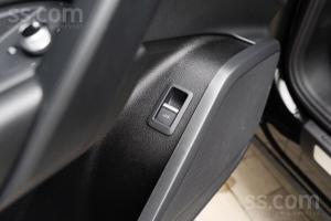 Melns Audi Q5 2024 Rīga, ar dzinēja tilpumu 2.00 L un nobraukumu 19 tūkst. km par 43900 €, foto 9 vietnē AUTOMOTO.COM.LV
