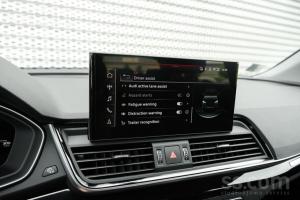 Melns Audi Q5 2024 Rīga, ar dzinēja tilpumu 2.00 L un nobraukumu 19 tūkst. km par 43900 €, foto 24 vietnē AUTOMOTO.COM.LV