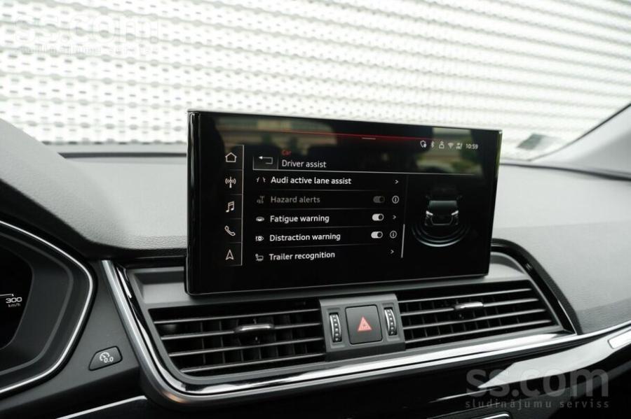 Melns Audi Q5 2024 Rīga, ar dzinēja tilpumu 2.00 L un nobraukumu 19 tūkst. km par 43900 €, foto 24 vietnē AUTOMOTO.COM.LV
