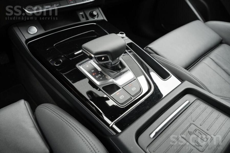 Melns Audi Q5 2024 Rīga, ar dzinēja tilpumu 2.00 L un nobraukumu 19 tūkst. km par 43900 €, foto 27 vietnē AUTOMOTO.COM.LV