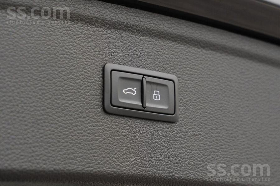 Melns Audi Q5 2024 Rīga, ar dzinēja tilpumu 2.00 L un nobraukumu 19 tūkst. km par 43900 €, foto 33 vietnē AUTOMOTO.COM.LV