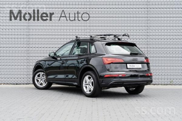 Black Audi Q5 2024 in Riga, with an engine capacity of 2.00 L and mileage of 19 thousand km for 43900 €, photo 3 on AUTOMOTO.COM.LV