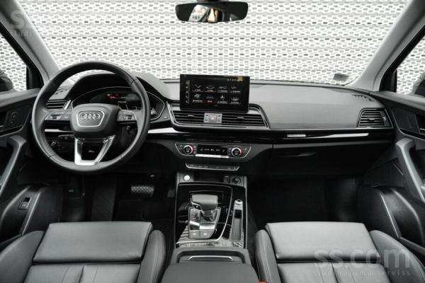 Black Audi Q5 2024 in Riga, with an engine capacity of 2.00 L and mileage of 19 thousand km for 43900 €, photo 6 on AUTOMOTO.COM.LV