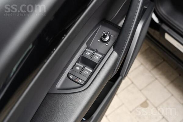 Black Audi Q5 2024 in Riga, with an engine capacity of 2.00 L and mileage of 19 thousand km for 43900 €, photo 7 on AUTOMOTO.COM.LV
