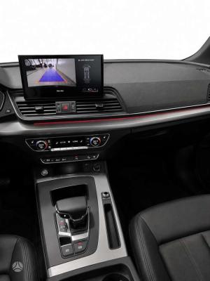 Black Audi Q5 2024 in Kaunas, with an engine capacity of 1.97 L and mileage of 41 thousand km for 31600 €, photo 12 on AUTOMOTO.COM.LV