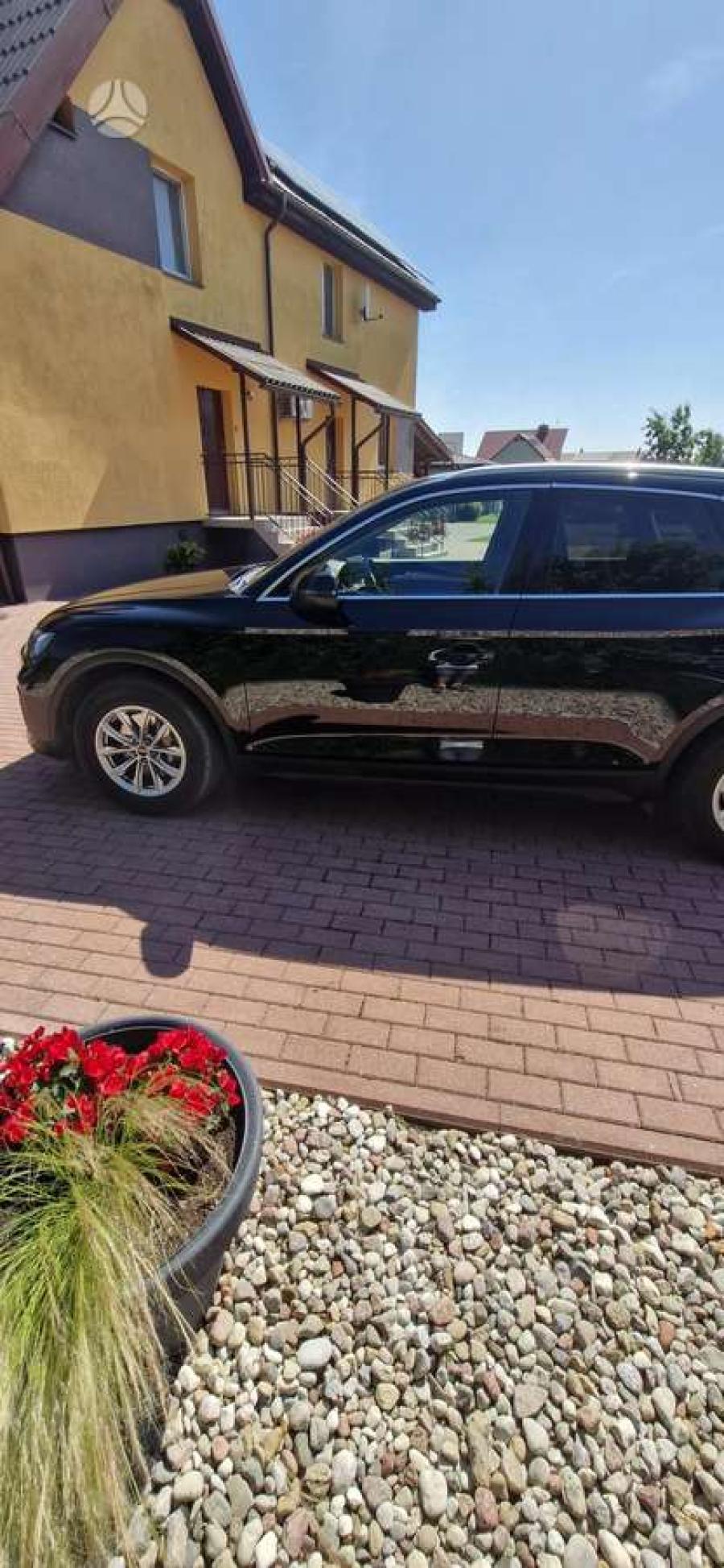 Melns Audi Q5 2024 Gargždai, ar dzinēja tilpumu 1.97 L un nobraukumu 47 tūkst. km par 31250 €, foto 5 vietnē AUTOMOTO.COM.LV