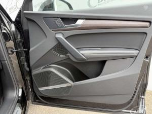 Black Audi Q5 2024 in Klaipeda, with an engine capacity of 1.98 L and mileage of 46 thousand km for 33000 €, photo 9 on AUTOMOTO.COM.LV