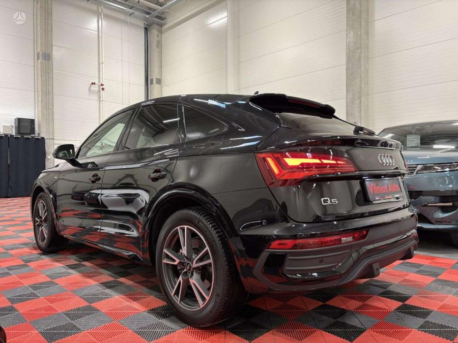 Black Audi Q5 2024 in Vilnius, with an engine capacity of 1.97 L and mileage of 44 thousand km for 44999 €, photo 7 on AUTOMOTO.COM.LV