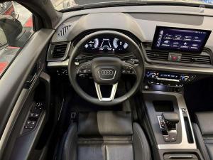 Black Audi Q5 2024 in Vilnius, with an engine capacity of 1.97 L and mileage of 44 thousand km for 44999 €, photo 20 on AUTOMOTO.COM.LV