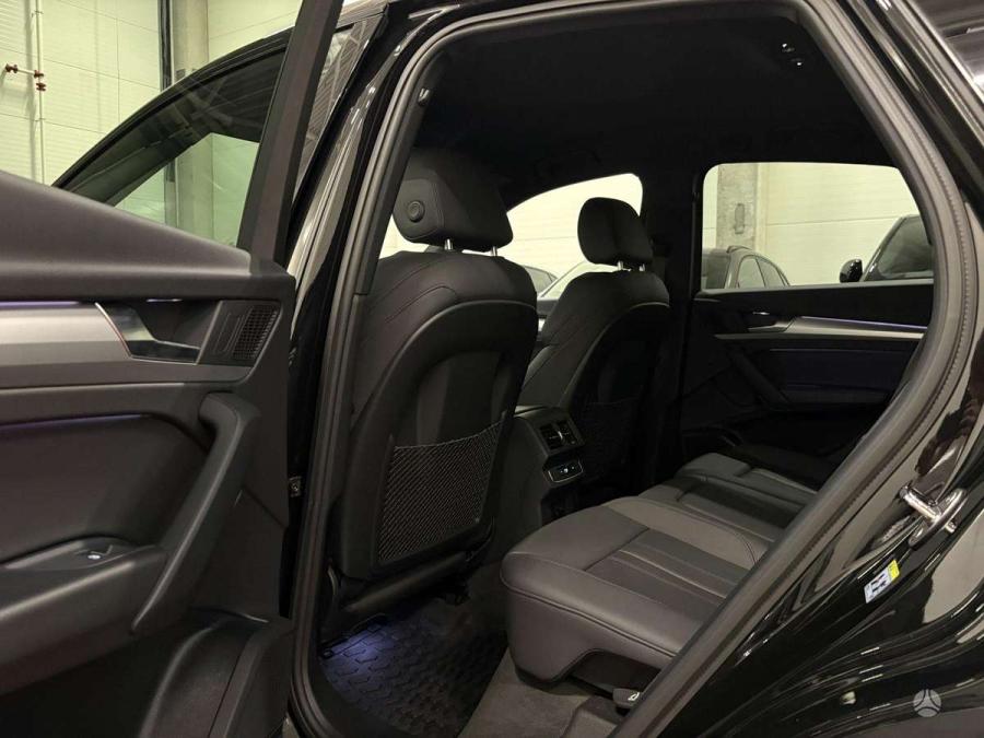 Black Audi Q5 2024 in Vilnius, with an engine capacity of 1.97 L and mileage of 44 thousand km for 44999 €, photo 30 on AUTOMOTO.COM.LV