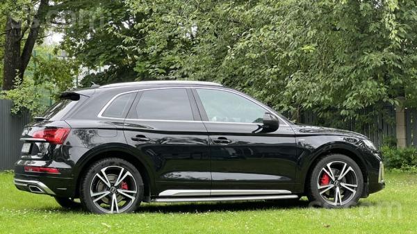 Black Audi Q5 2024 in Riga, with an engine capacity of 2.00 L and mileage of 36 thousand km for 42000 €, photo 4 on AUTOMOTO.COM.LV