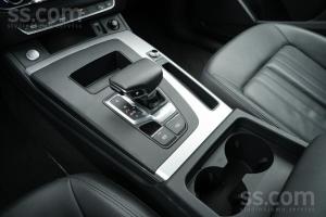 Black Audi Q5 2024 in Riga, with an engine capacity of 2.00 L and mileage of 36 thousand km for 36000 €, photo 22 on AUTOMOTO.COM.LV