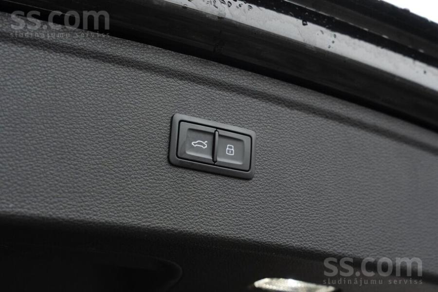 Black Audi Q5 2024 in Riga, with an engine capacity of 2.00 L and mileage of 36 thousand km for 36000 €, photo 26 on AUTOMOTO.COM.LV