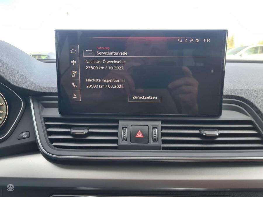 Melns Audi Q5 2024 Šauļi, ar dzinēja tilpumu 1.98 L un nobraukumu 151 tūkst. km par 31600 €, foto 24 vietnē AUTOMOTO.COM.LV