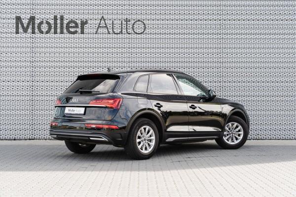 Melns Audi Q5 2024 Mārupe, ar dzinēja tilpumu 2.00 L un nobraukumu 42 tūkst. km par 33900 €, foto 5 vietnē AUTOMOTO.COM.LV