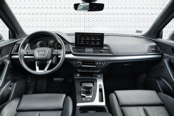 Melns Audi Q5 2024 Mārupe, ar dzinēja tilpumu 2.00 L un nobraukumu 42 tūkst. km par 33900 €, foto 7 vietnē AUTOMOTO.COM.LV
