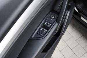 Black Audi Q5 2024 in Marupe, with an engine capacity of 2.00 L and mileage of 42 thousand km for 33900 €, photo 8 on AUTOMOTO.COM.LV