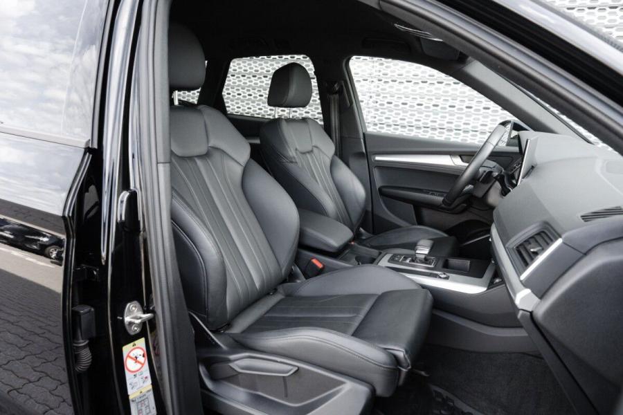 Black Audi Q5 2024 in Marupe, with an engine capacity of 2.00 L and mileage of 42 thousand km for 33900 €, photo 11 on AUTOMOTO.COM.LV