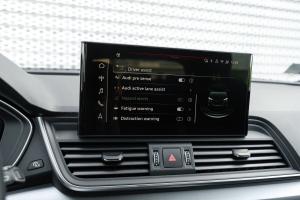 Black Audi Q5 2024 in Marupe, with an engine capacity of 2.00 L and mileage of 42 thousand km for 33900 €, photo 21 on AUTOMOTO.COM.LV