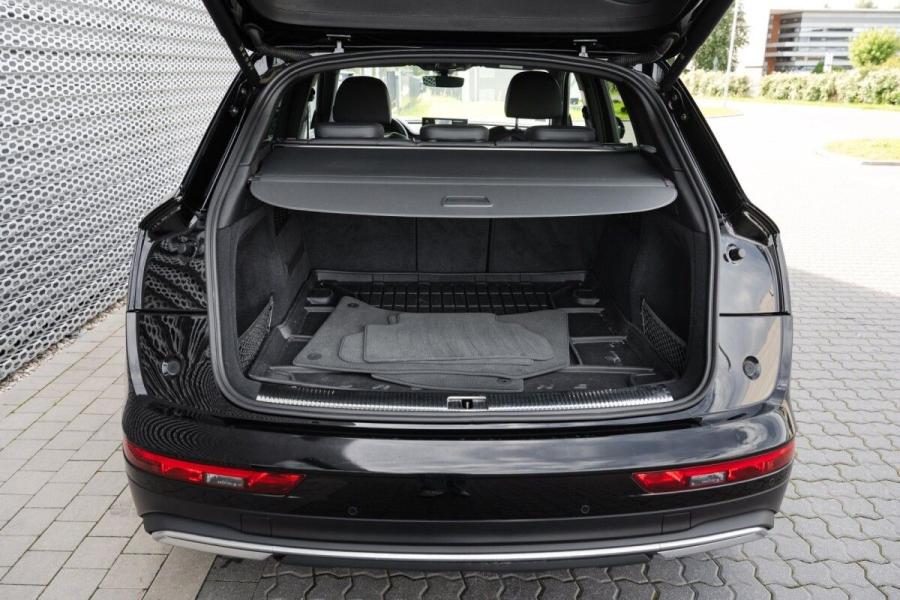 Black Audi Q5 2024 in Marupe, with an engine capacity of 2.00 L and mileage of 42 thousand km for 33900 €, photo 27 on AUTOMOTO.COM.LV
