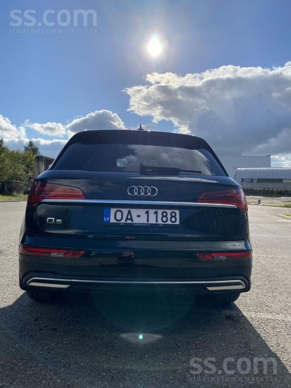 Black Audi Q5 2024 in Daugavpils, with an engine capacity of 2.00 L and mileage of 18 thousand km for 36900 €, photo 4 on AUTOMOTO.COM.LV