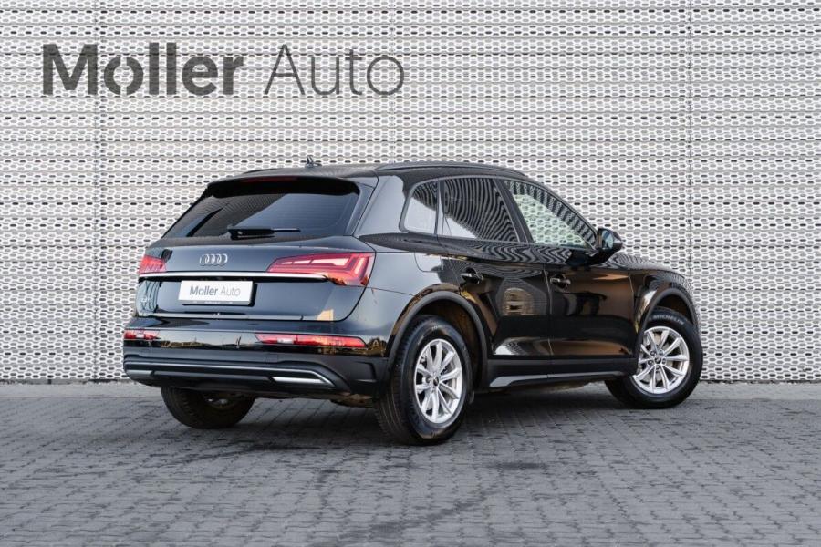 Melns Audi Q5 2024 Mārupe, ar dzinēja tilpumu 2.00 L un nobraukumu 15 tūkst. km par 33600 €, foto 5 vietnē AUTOMOTO.COM.LV