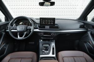 Melns Audi Q5 2024 Mārupe, ar dzinēja tilpumu 2.00 L un nobraukumu 15 tūkst. km par 33600 €, foto 7 vietnē AUTOMOTO.COM.LV