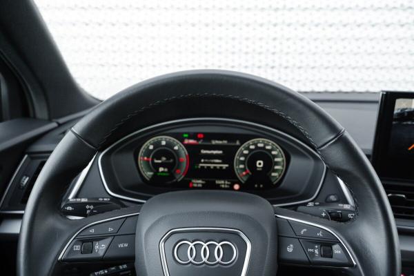 Melns Audi Q5 2024 Mārupe, ar dzinēja tilpumu 2.00 L un nobraukumu 15 tūkst. km par 33600 €, foto 11 vietnē AUTOMOTO.COM.LV