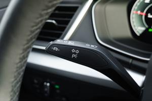 Melns Audi Q5 2024 Mārupe, ar dzinēja tilpumu 2.00 L un nobraukumu 15 tūkst. km par 33600 €, foto 13 vietnē AUTOMOTO.COM.LV