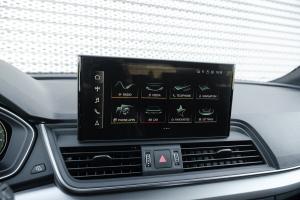 Melns Audi Q5 2024 Mārupe, ar dzinēja tilpumu 2.00 L un nobraukumu 15 tūkst. km par 33600 €, foto 17 vietnē AUTOMOTO.COM.LV