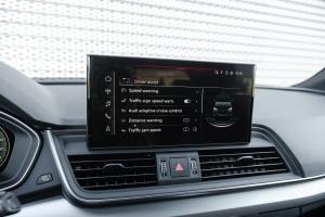 Melns Audi Q5 2024 Mārupe, ar dzinēja tilpumu 2.00 L un nobraukumu 15 tūkst. km par 33600 €, foto 20 vietnē AUTOMOTO.COM.LV