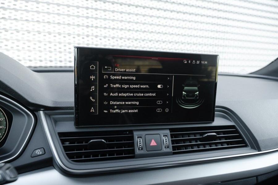 Melns Audi Q5 2024 Mārupe, ar dzinēja tilpumu 2.00 L un nobraukumu 15 tūkst. km par 33600 €, foto 20 vietnē AUTOMOTO.COM.LV